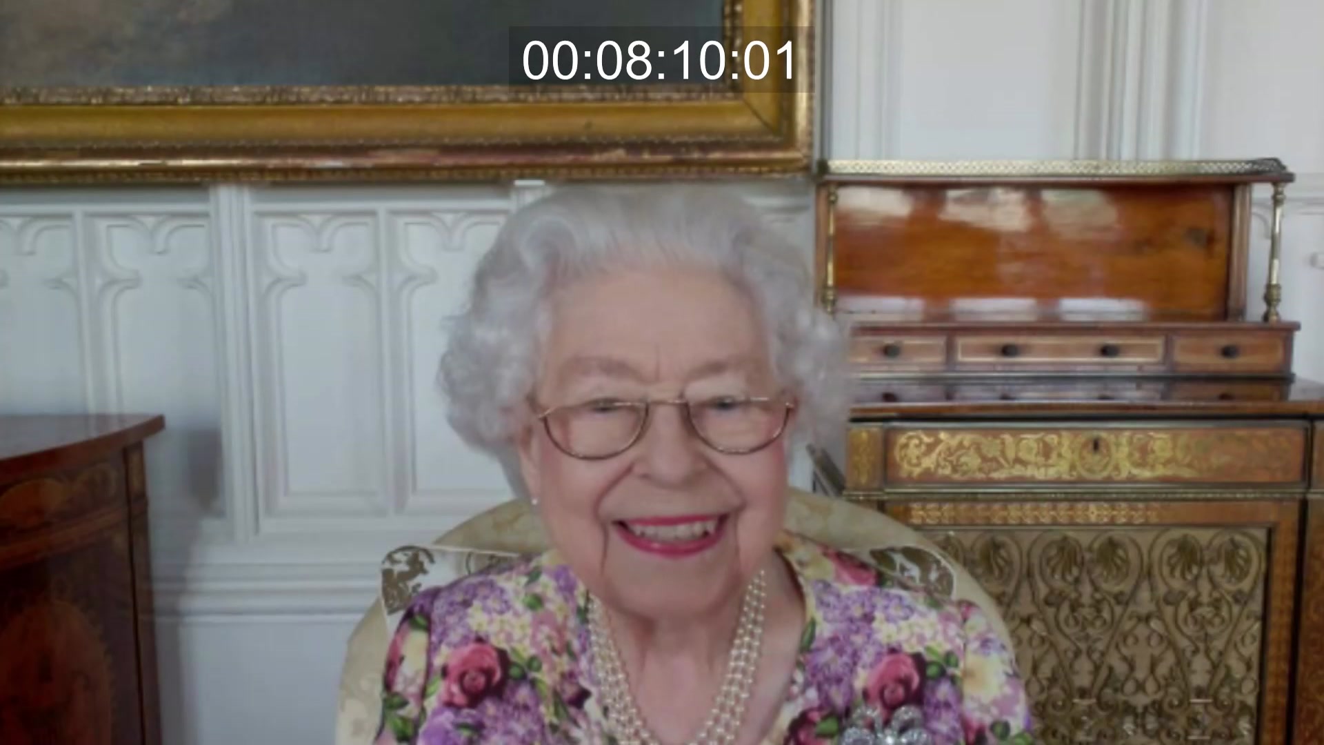 Queen Elizabeth II tells the 2022 Australians of the Year they're doing ...