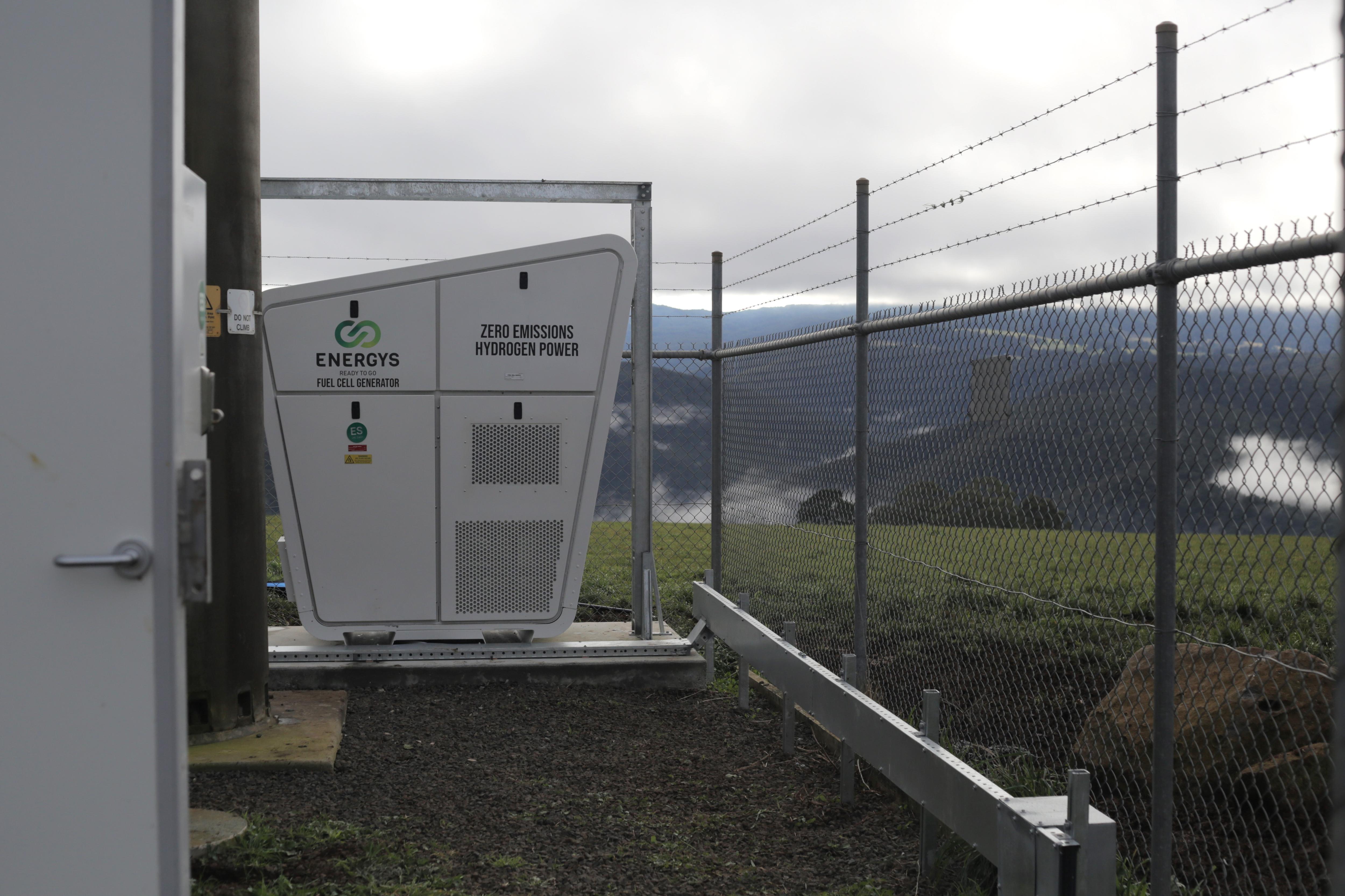 Hydrogen fuel cells trialled in Victorian mobile towers in bid to avoid ...