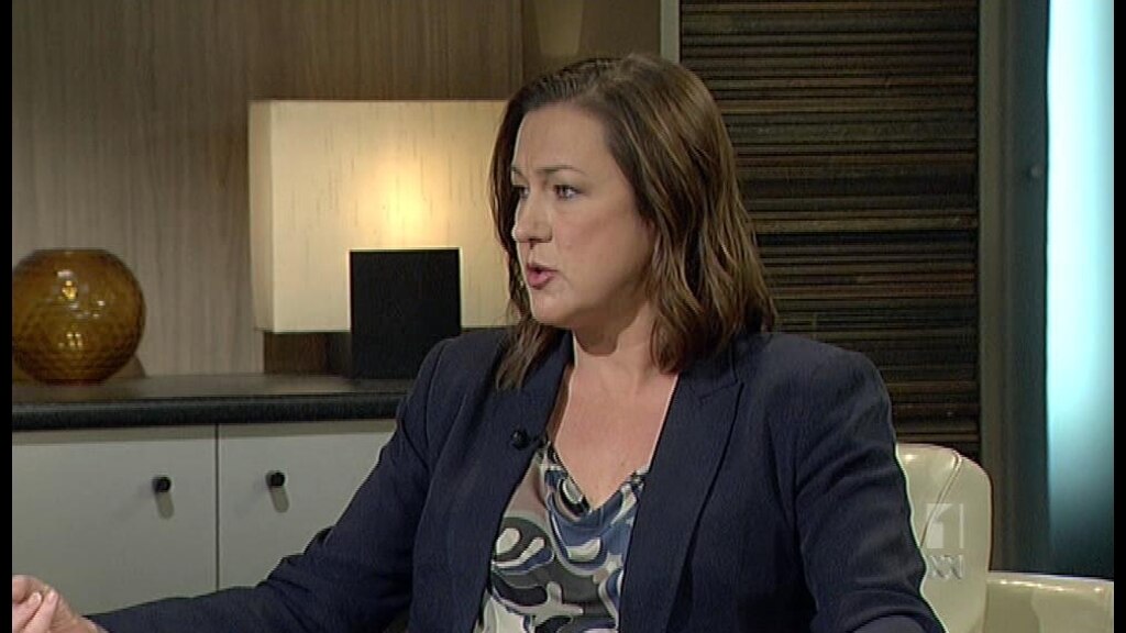 Gillard shows support for Labor reform - ABC News