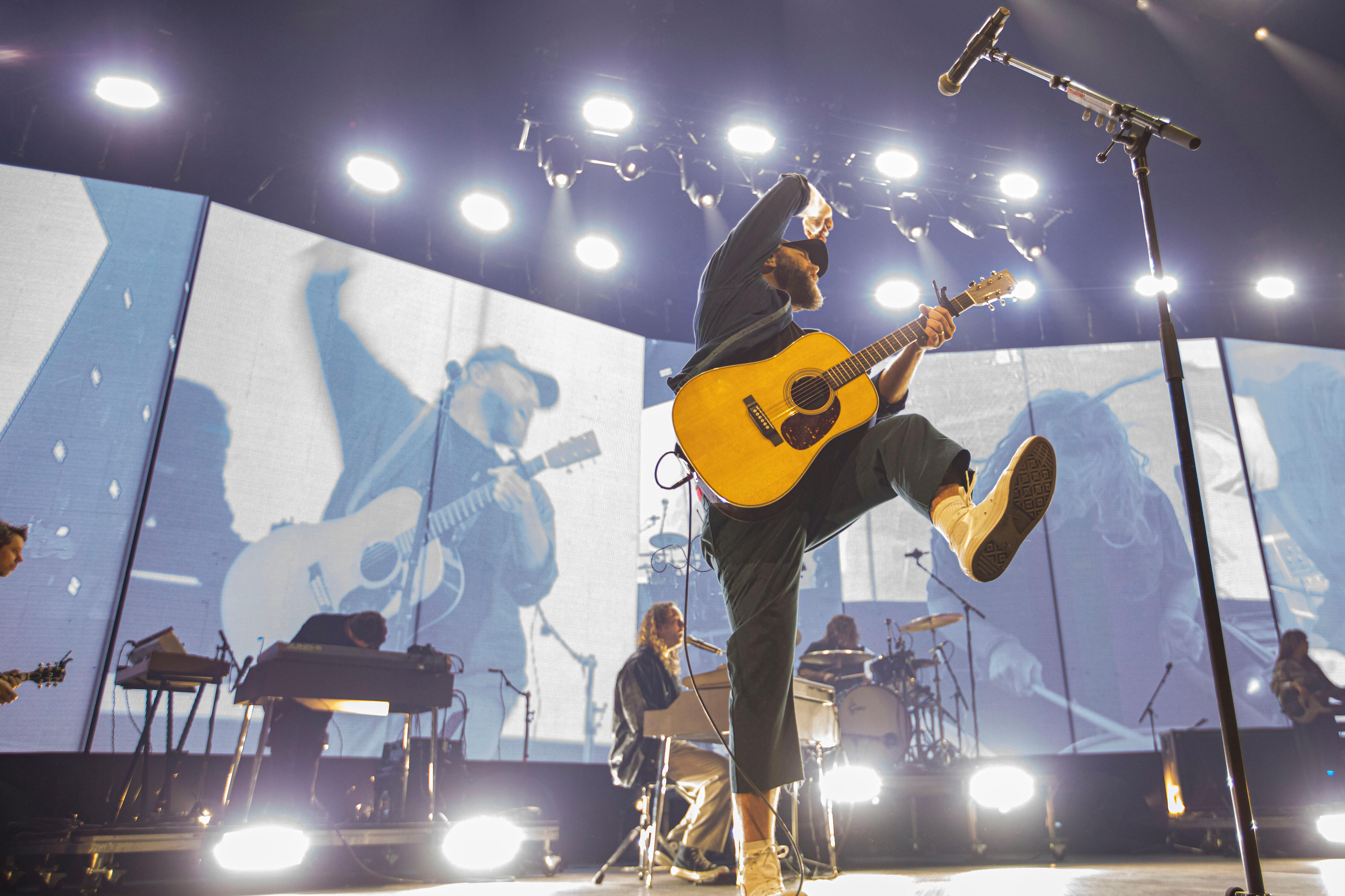 Is Christianity supposed to be cool? How Hillsong’s aesthetic style ...