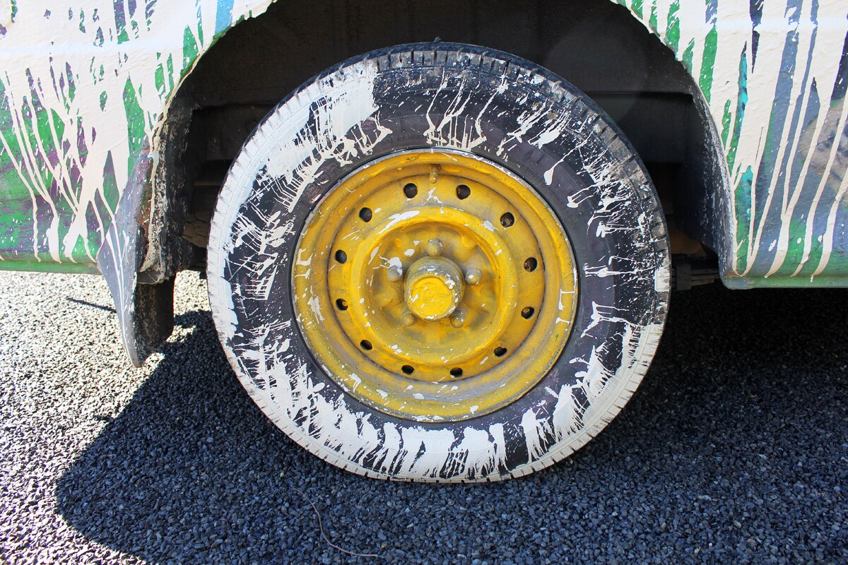 Eccentric artist blends painting with surfing as part of Illawarra ...