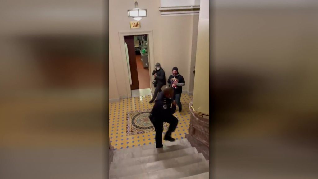 How did pro-Donald Trump protesters get into Washington DC's heavily ...