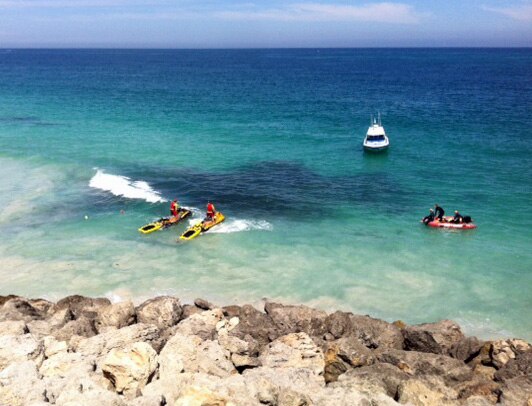 Searchers find body of missing teen swimmer - ABC News