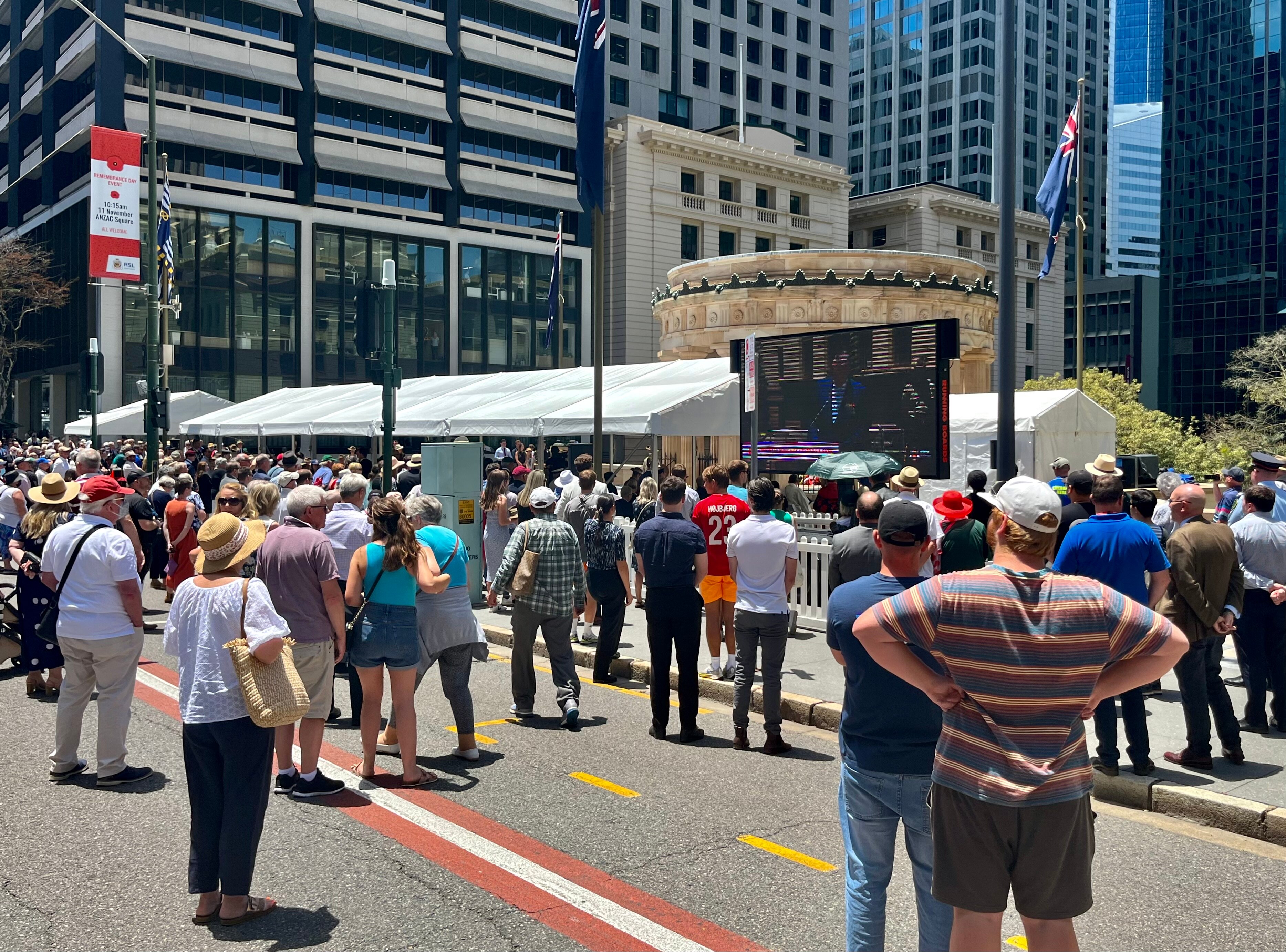 Crowds gather across Australia to honour the fallen on Remembrance Day ...