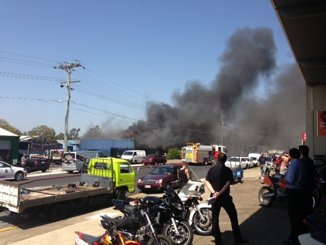 Industrial fire south of Brisbane - ABC News