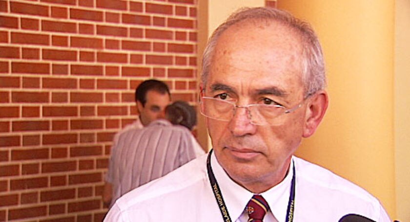 Govt blamed for RAH cancer ward trouble - ABC News