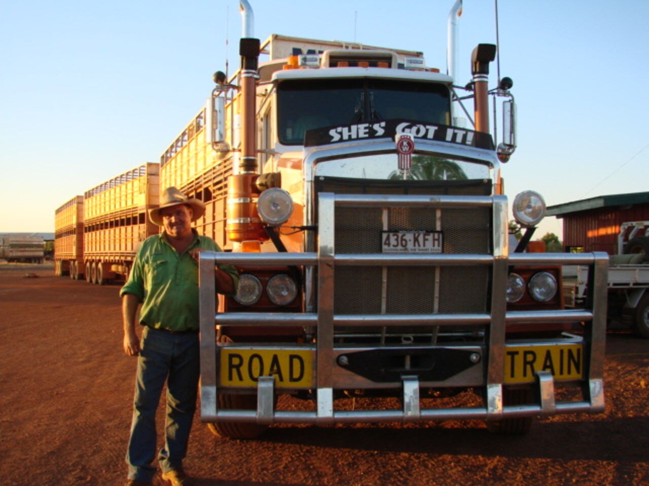 Road train operators angry about fines for signs - ABC News