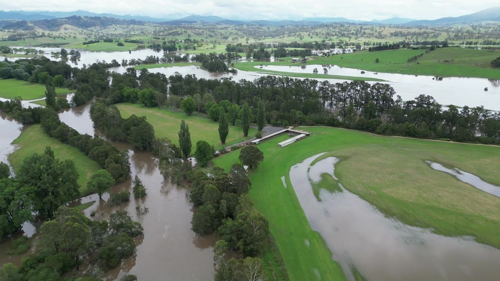 Flooding at Bega continues on the NSW South Coast - ABC News