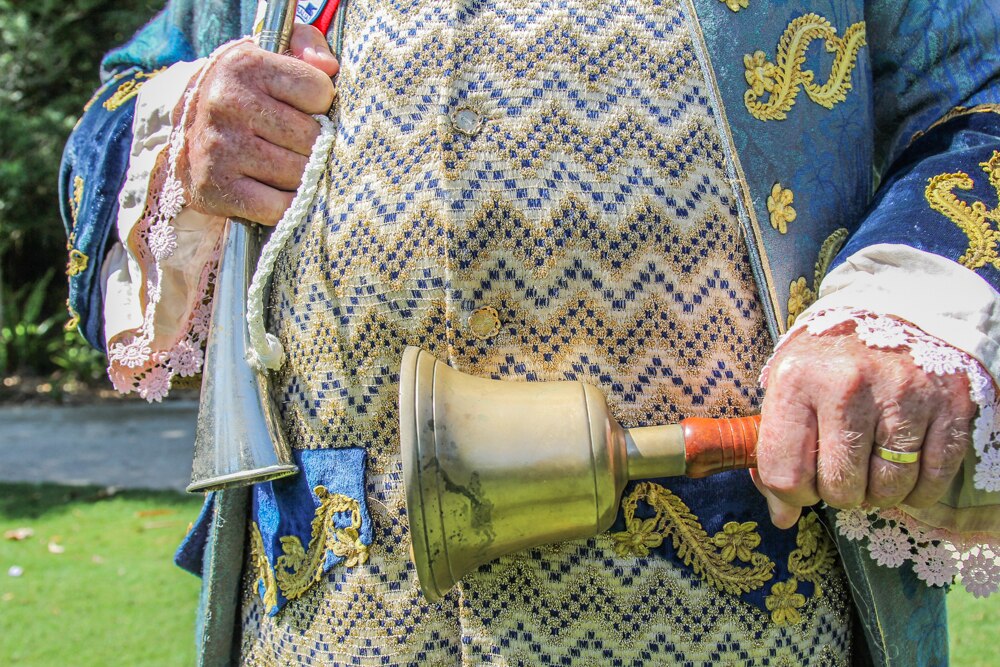 Meet the man who wants to become Brisbane's official town crier - ABC News