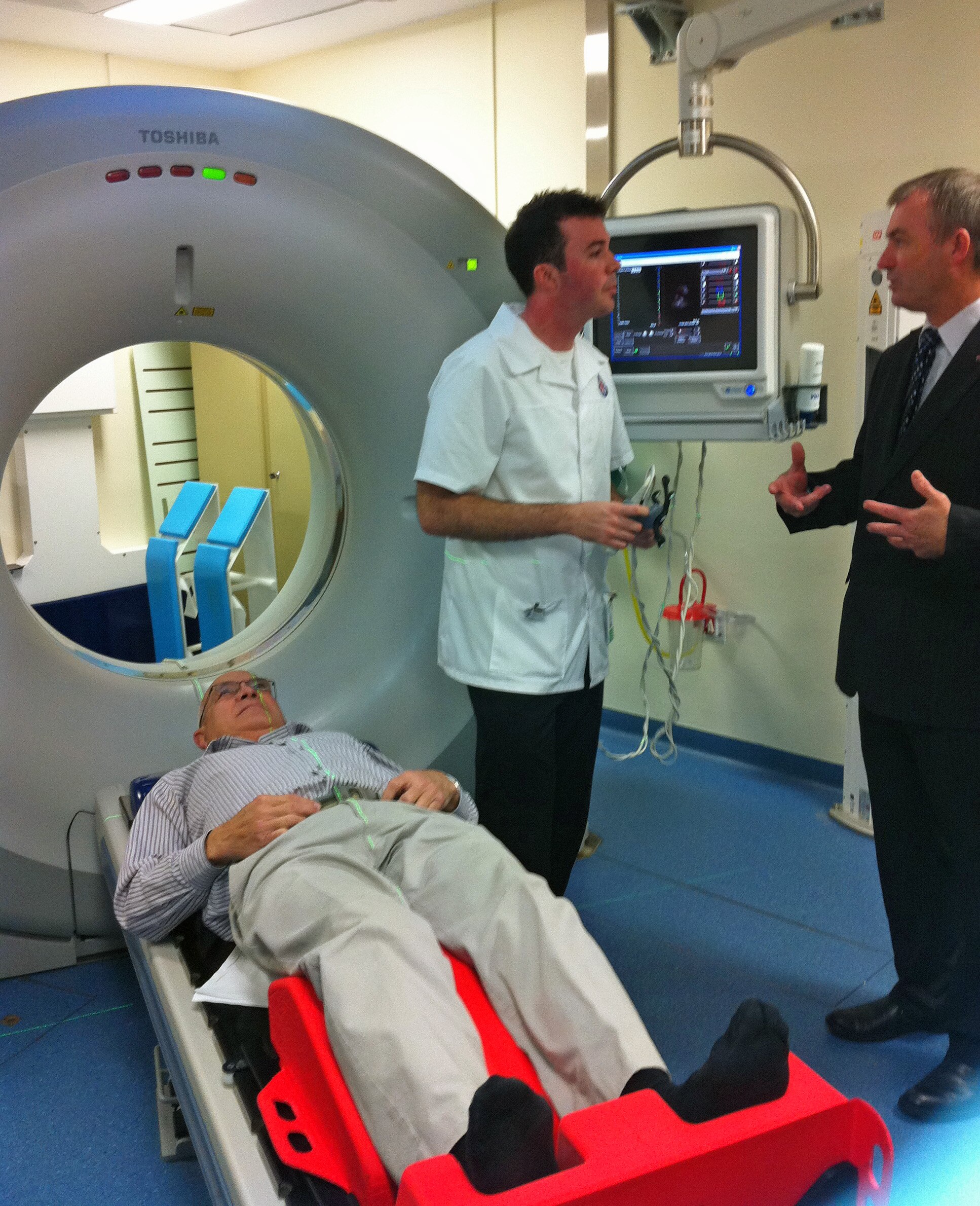 Ultrasound cancer machine unveiled in Perth - ABC News