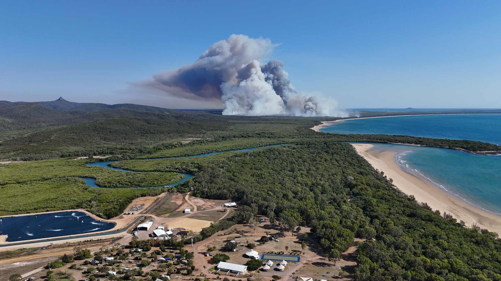 Firefighters tackle Brisbane bushfire, dozens of other incidents after ...
