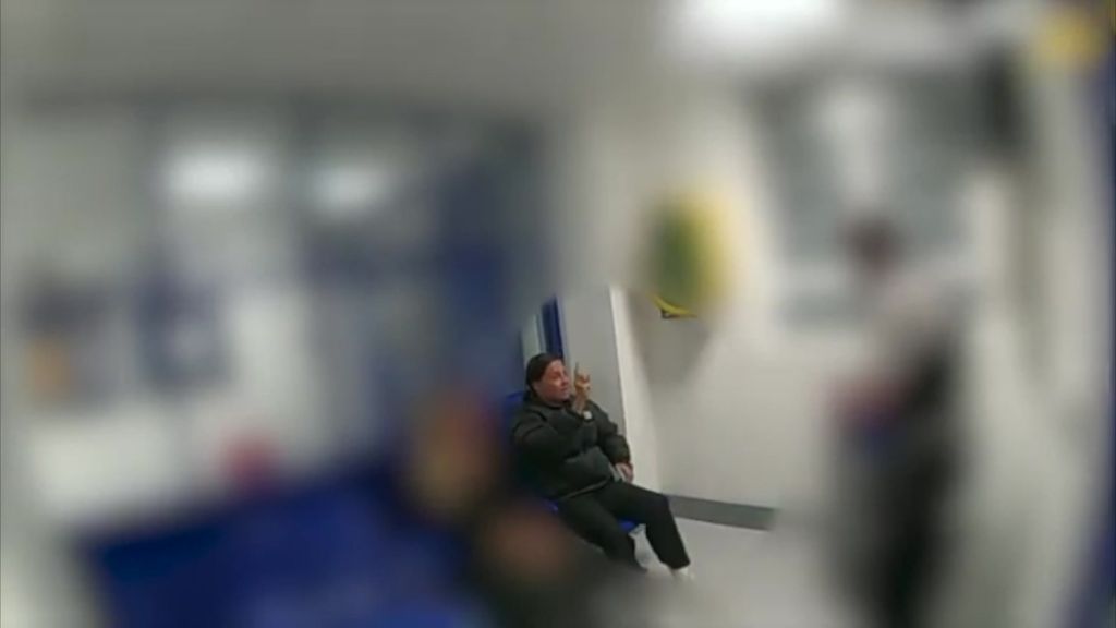 A new police body cam video of Sam Kerr's interaction with London ...