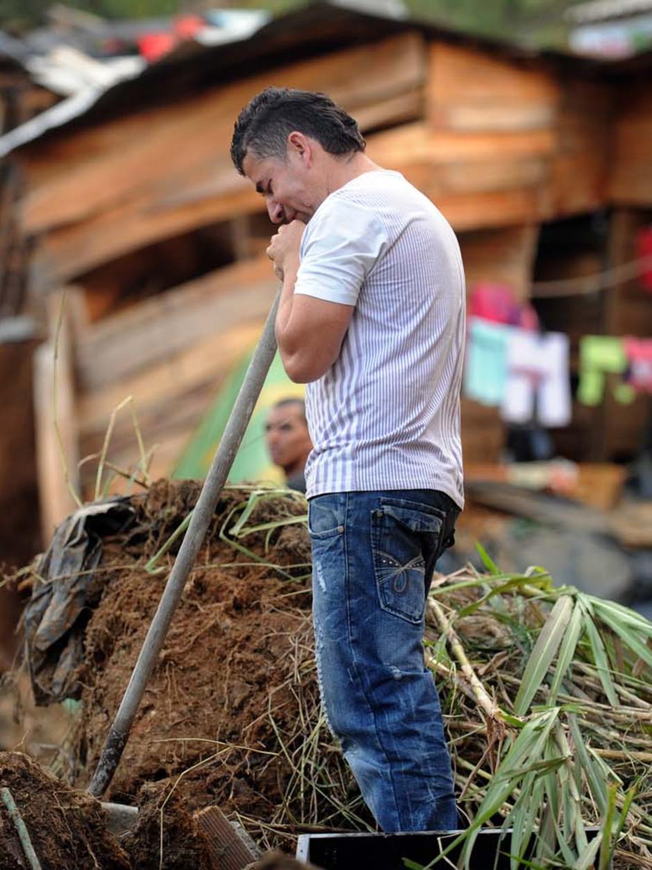 37 bodies recovered from Colombia mudslide - ABC News