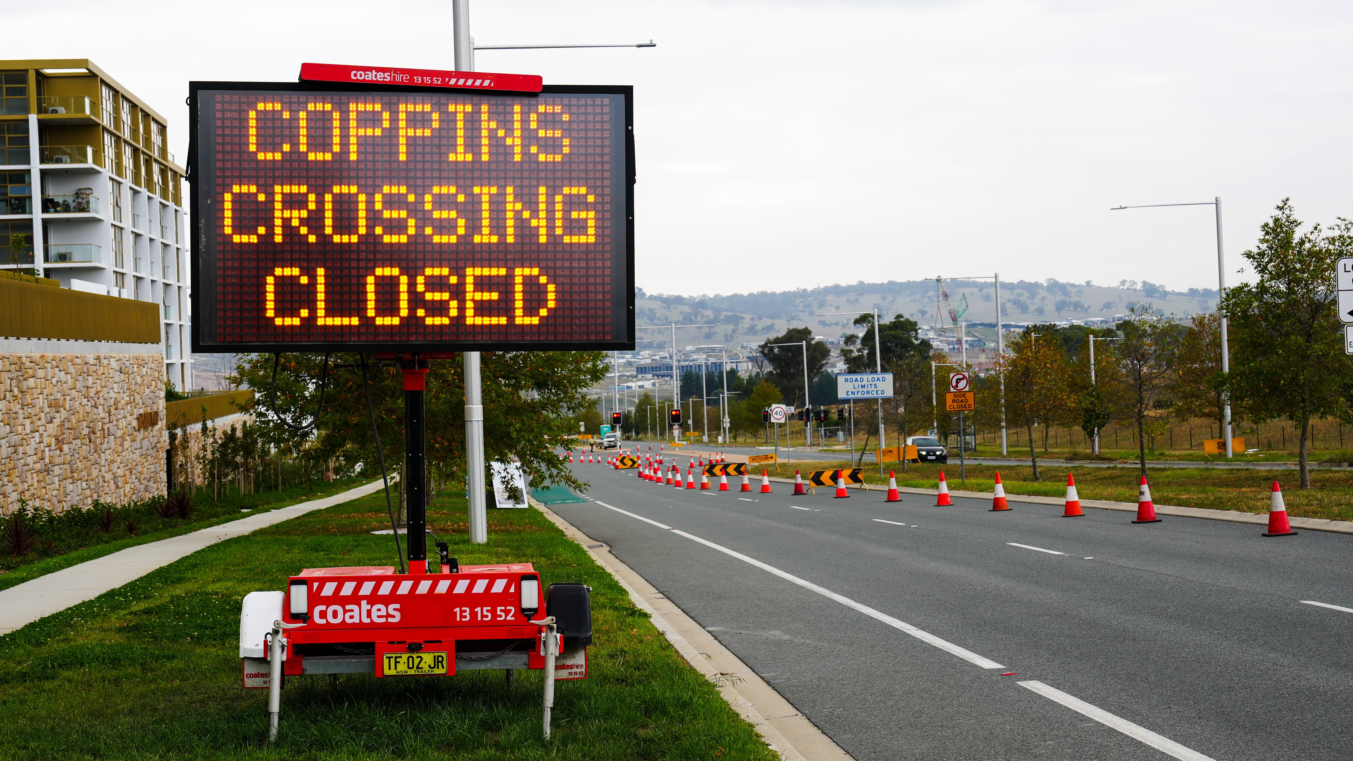 Canberra residents face traffic delays amid work on Molonglo River ...