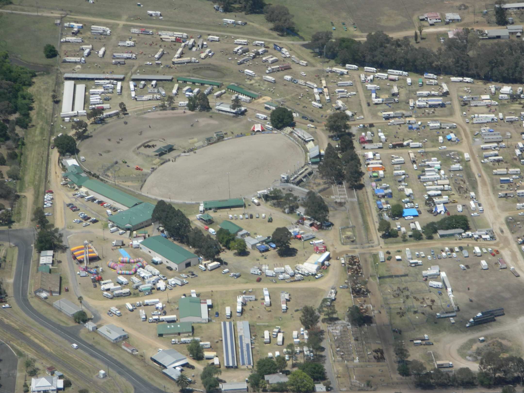Record rider-numbers at 86th Warwick Campdraft in south east Queensland ...