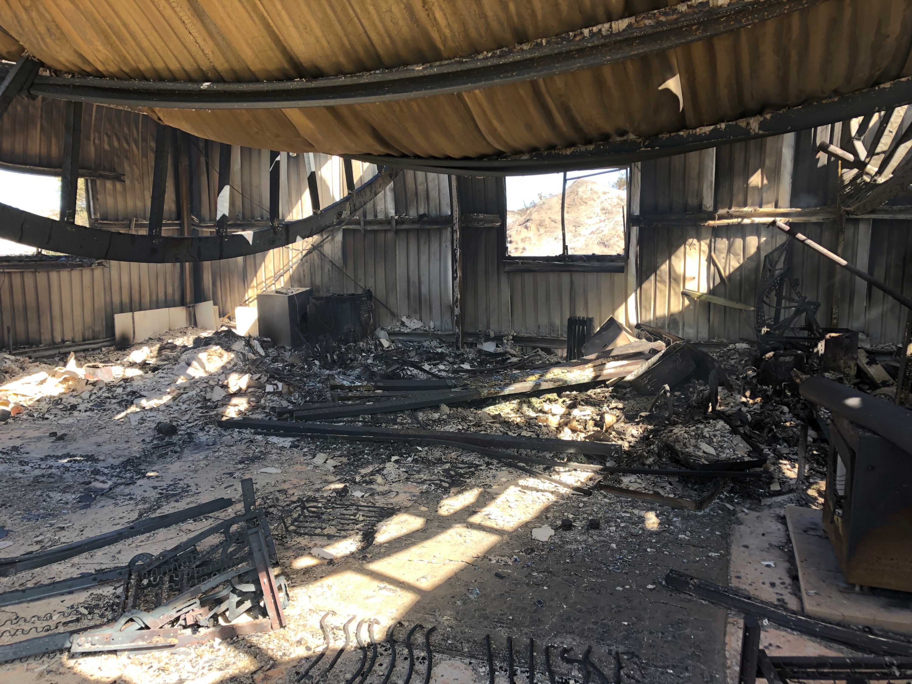 Escaped fuel reduction burn blamed as bushfire threat eases at Dolphin ...