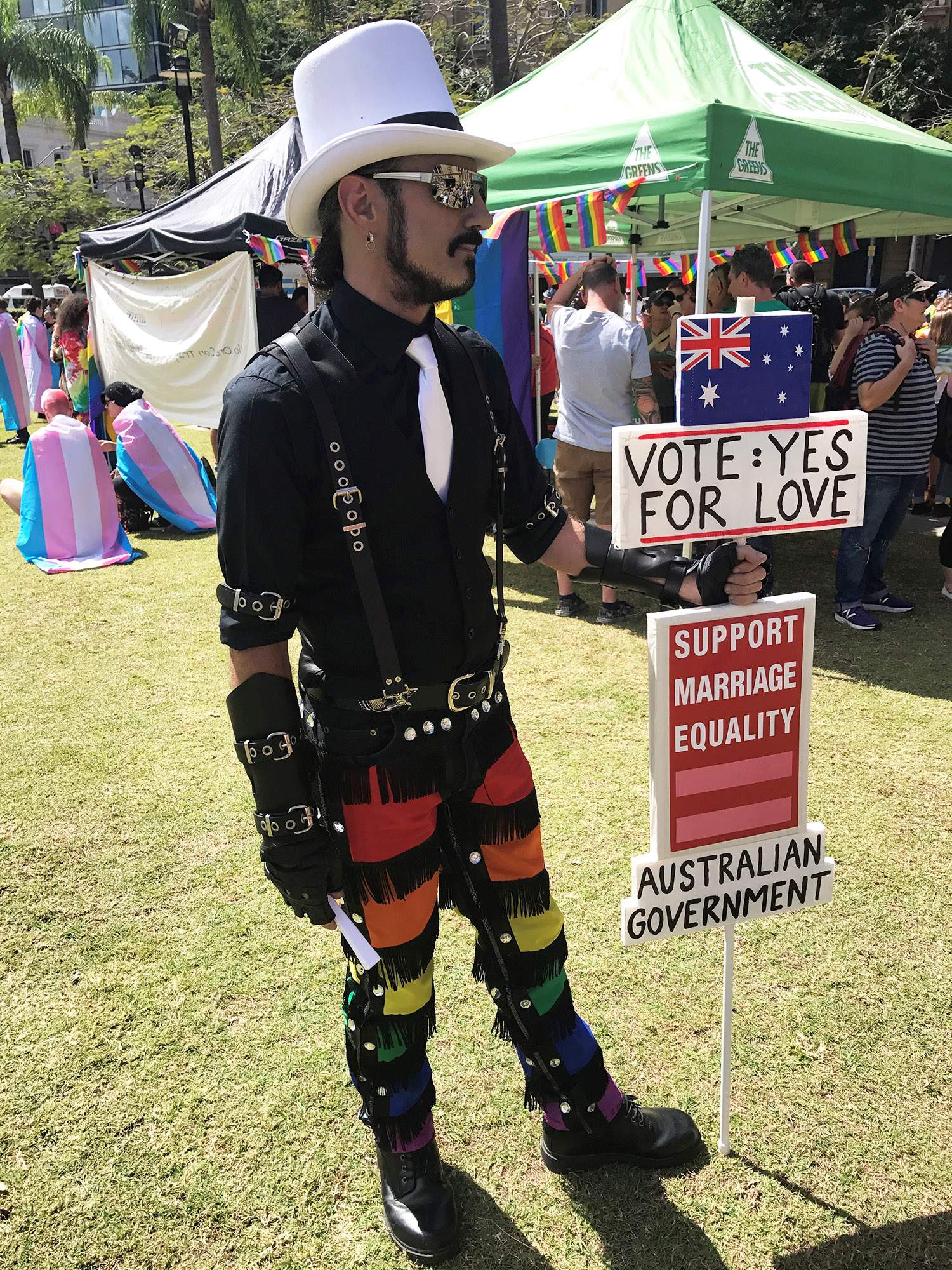 SSM: Thousands gather for Brisbane rally on same-sex marriage vote ...