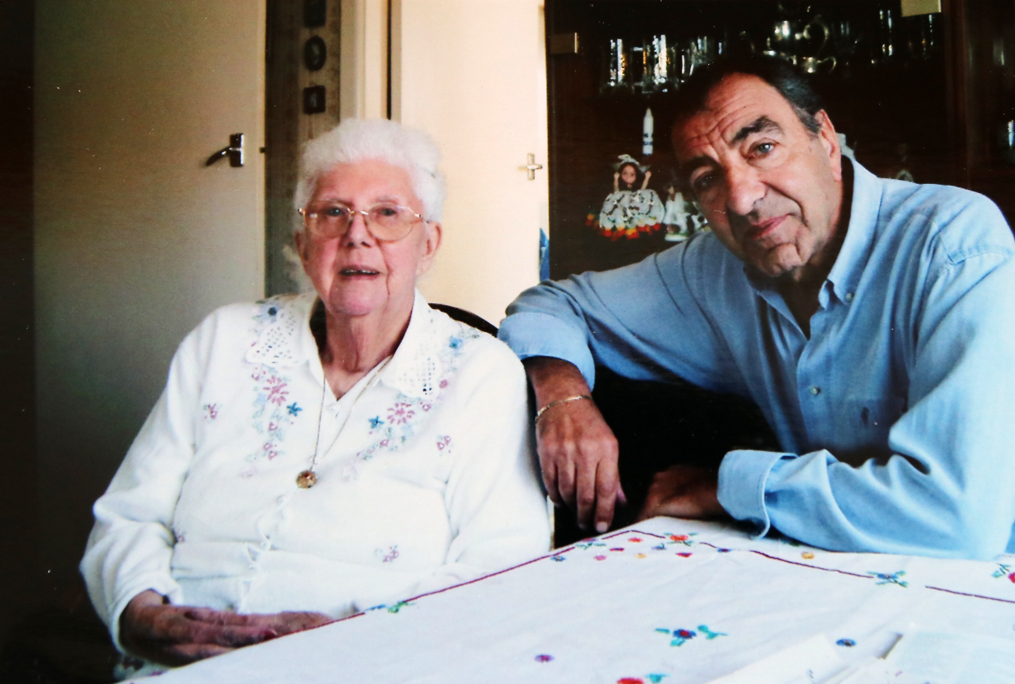 Wollongong family reflects on Righteous Among Nations medal for saving ...