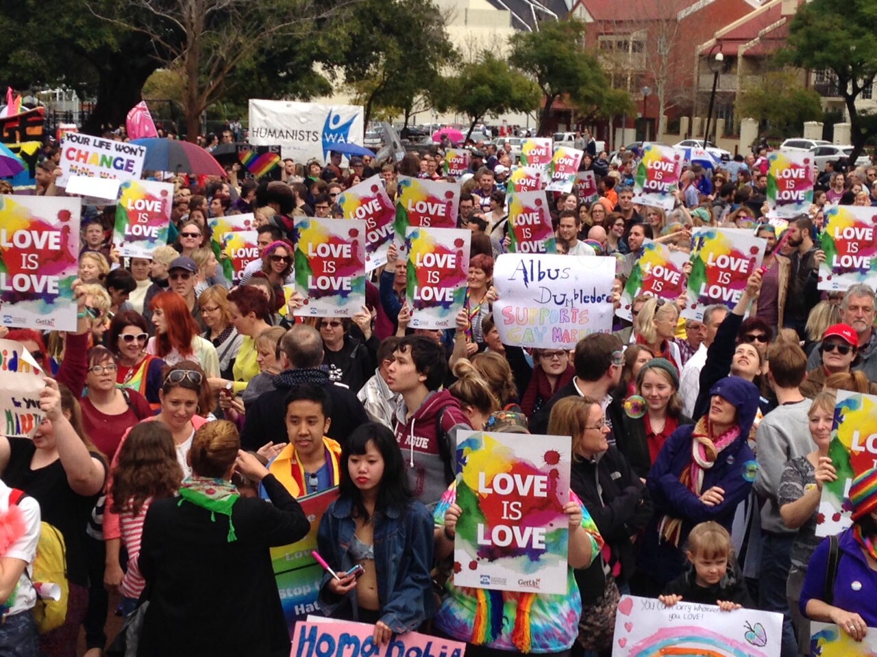 Marriage equality rally in Perth urges Tony Abbott to allow Coalition ...