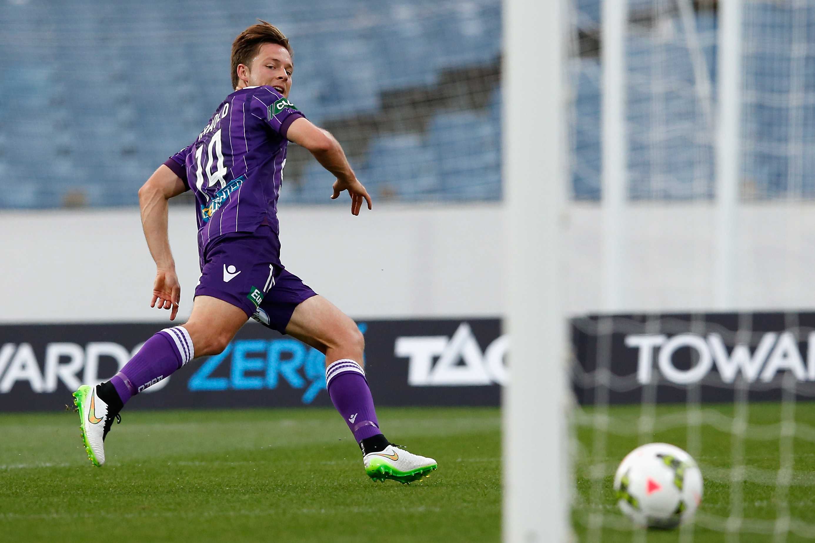 Perth Glory coach Kenny Lowe says his team are determined to improve as ...