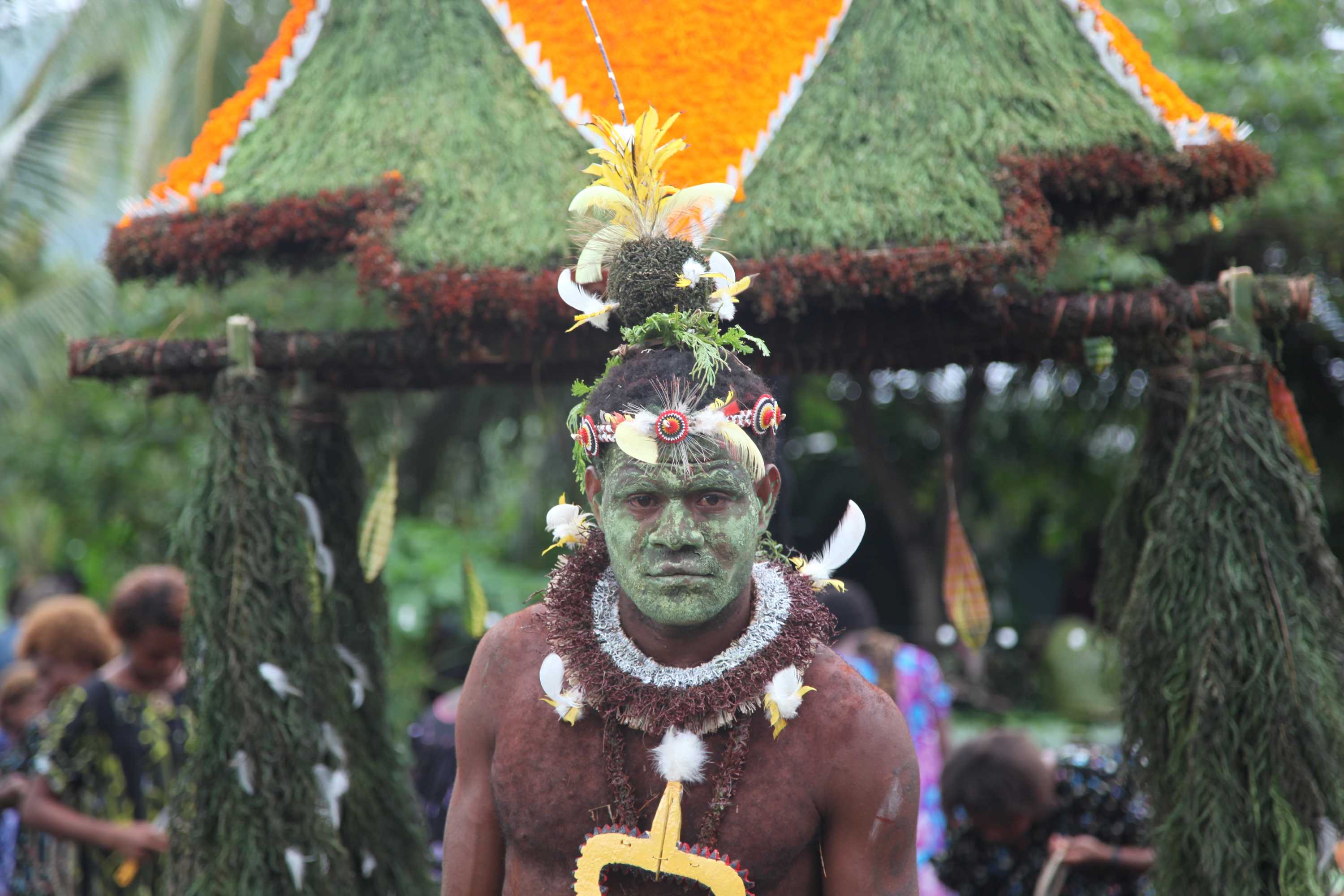 A Bit Na Ta: George Telek and David Bridie - ABC listen