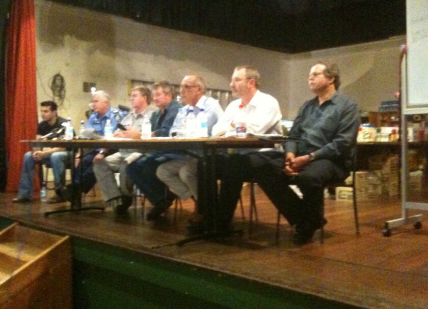 Toodyay fire victims demand answers - ABC News
