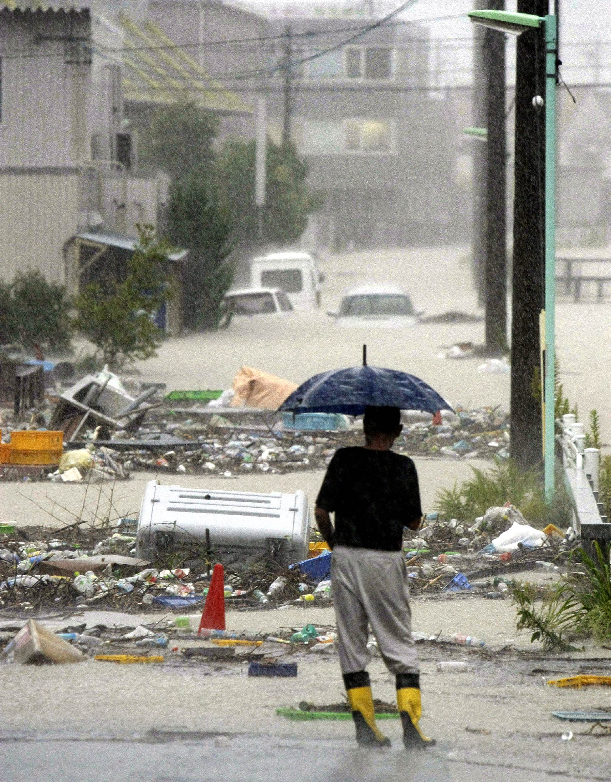 1 million flee as typhoon menaces Japan - ABC News