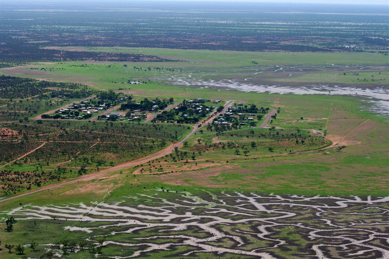 Flooding keeps Windorah isolated - ABC News