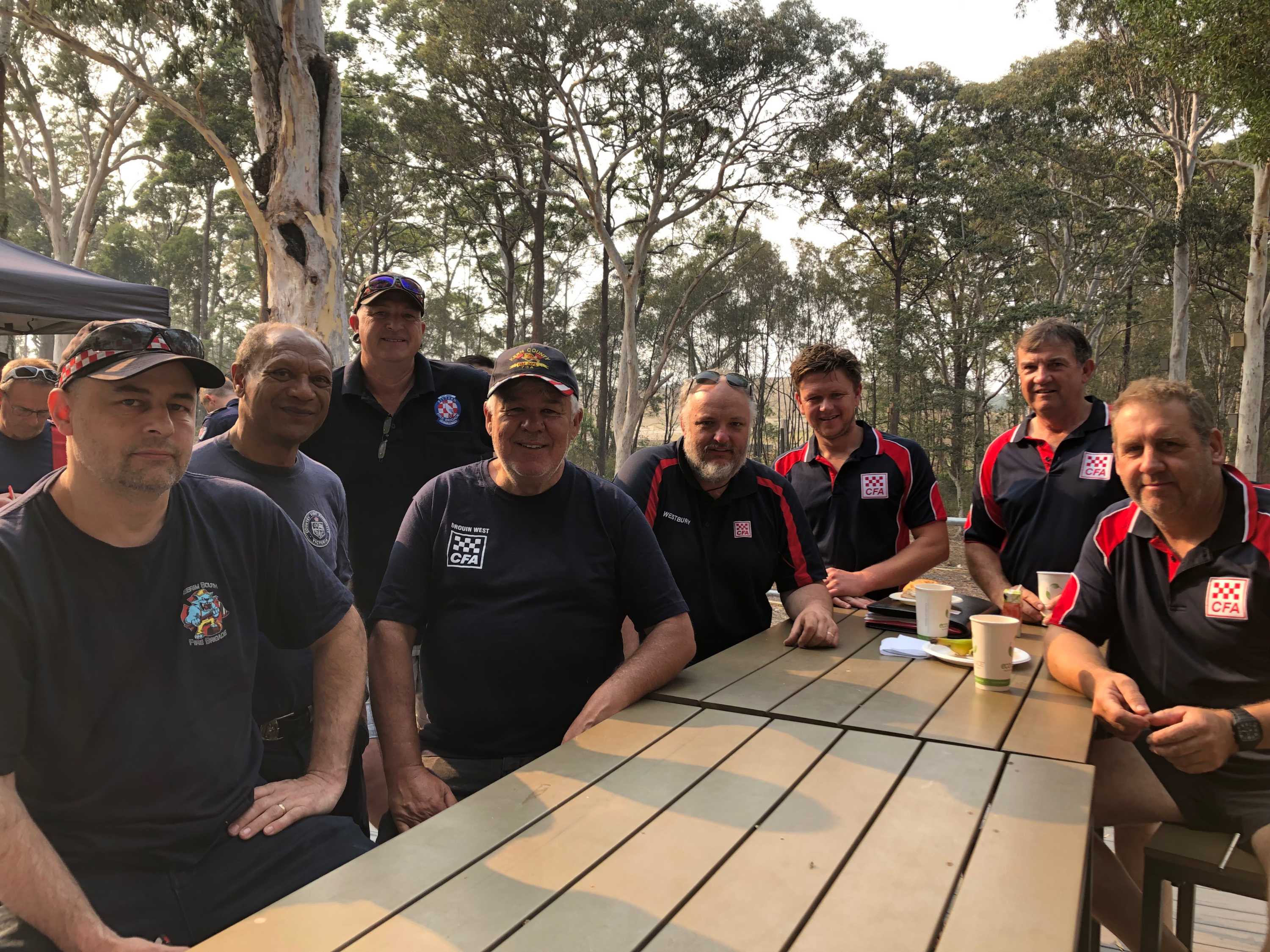 NSW bushfires see Charles Sturt University open Port Macquarie campus ...