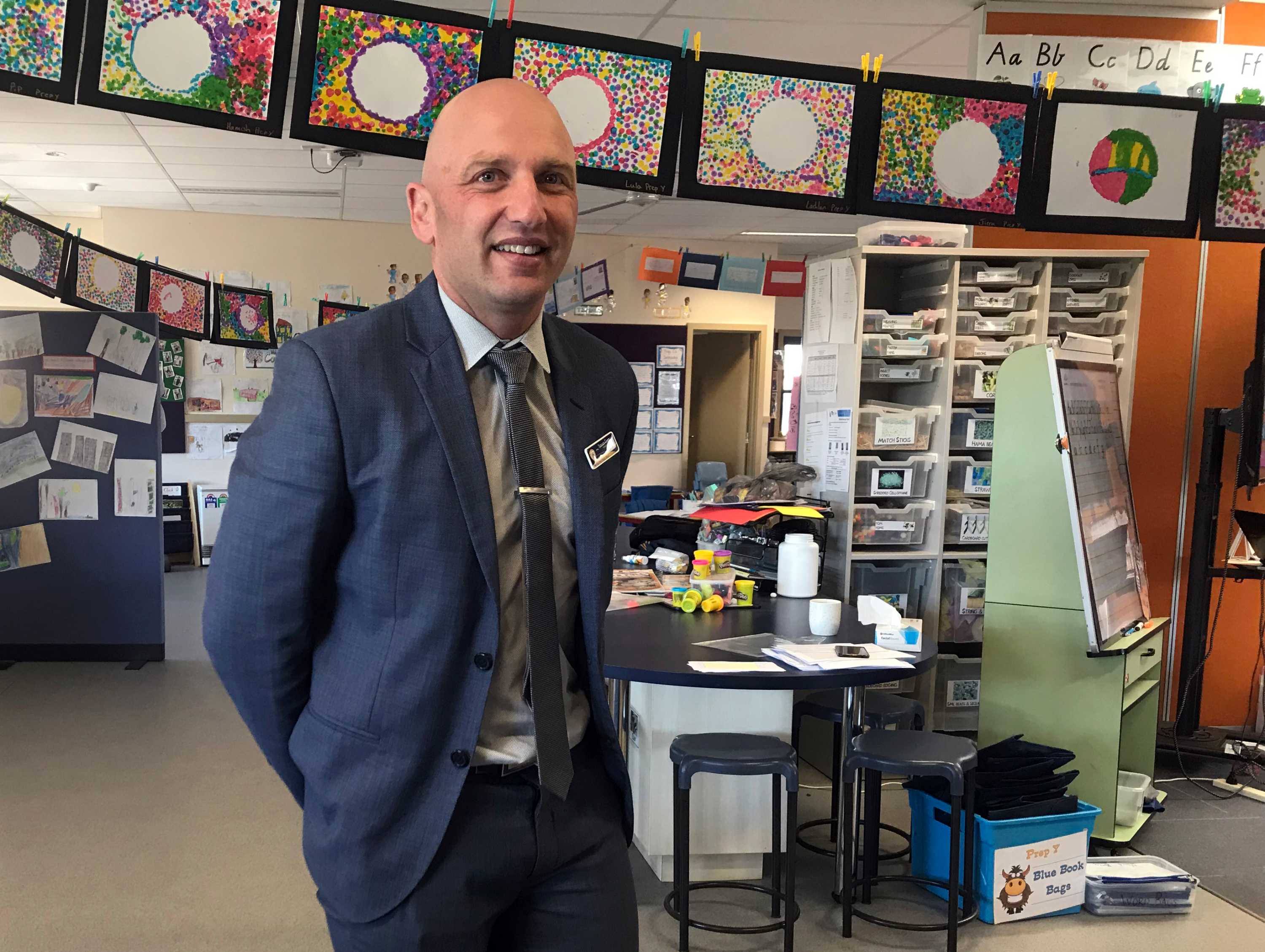 Victoria faces teacher shortage as student numbers surge - ABC News