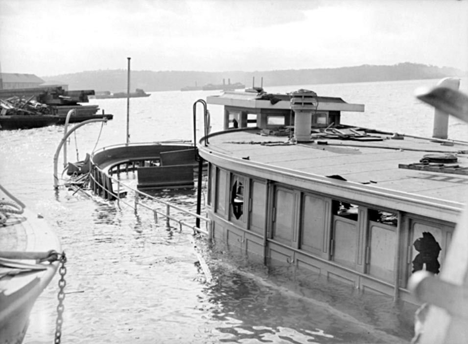 Sydney remembers Japanese submarine attack on harbour 75 years on - ABC ...