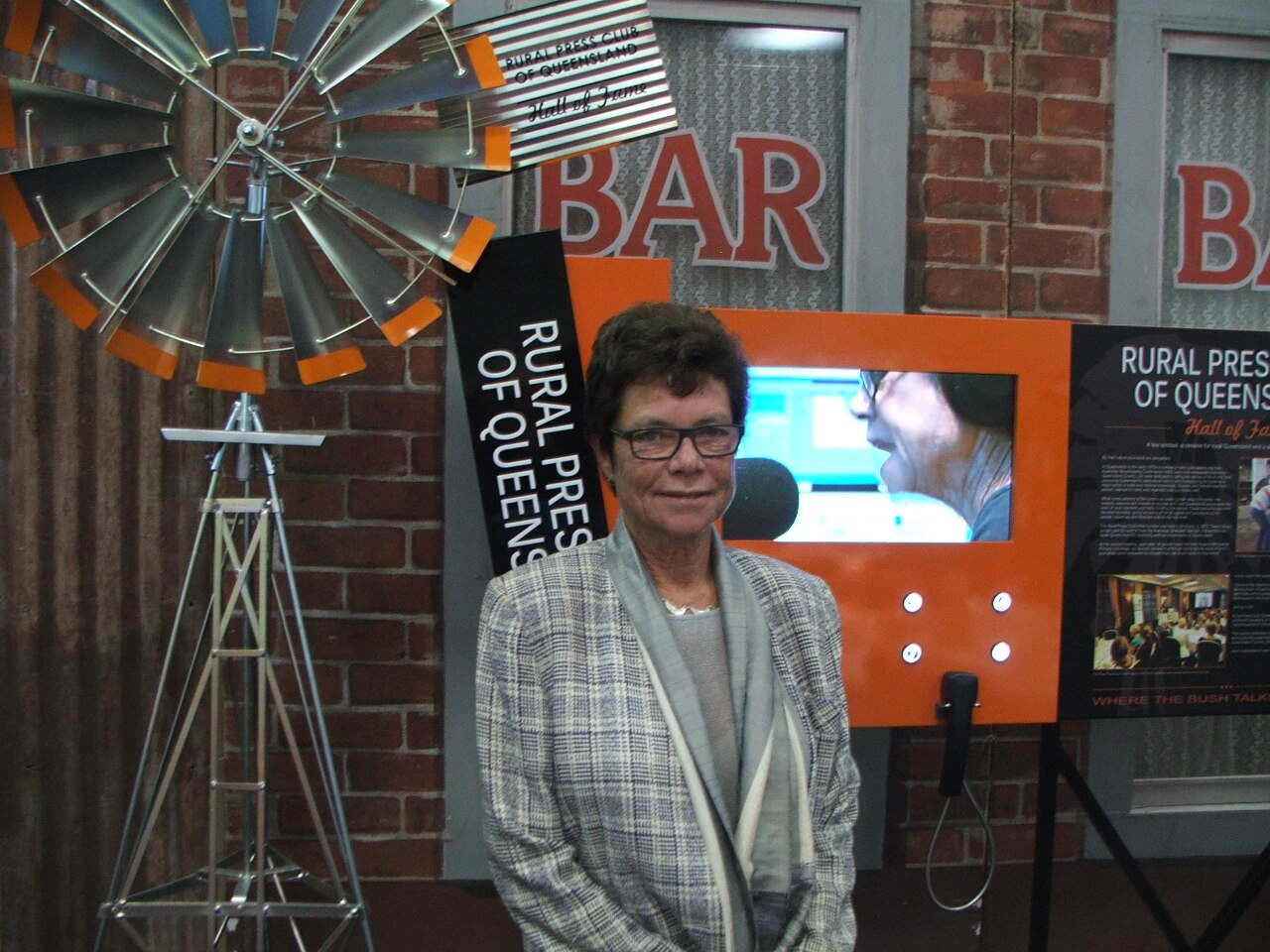 Rural Press Club accolade for ABC Rural stalwart Robin McConchie - ABC News