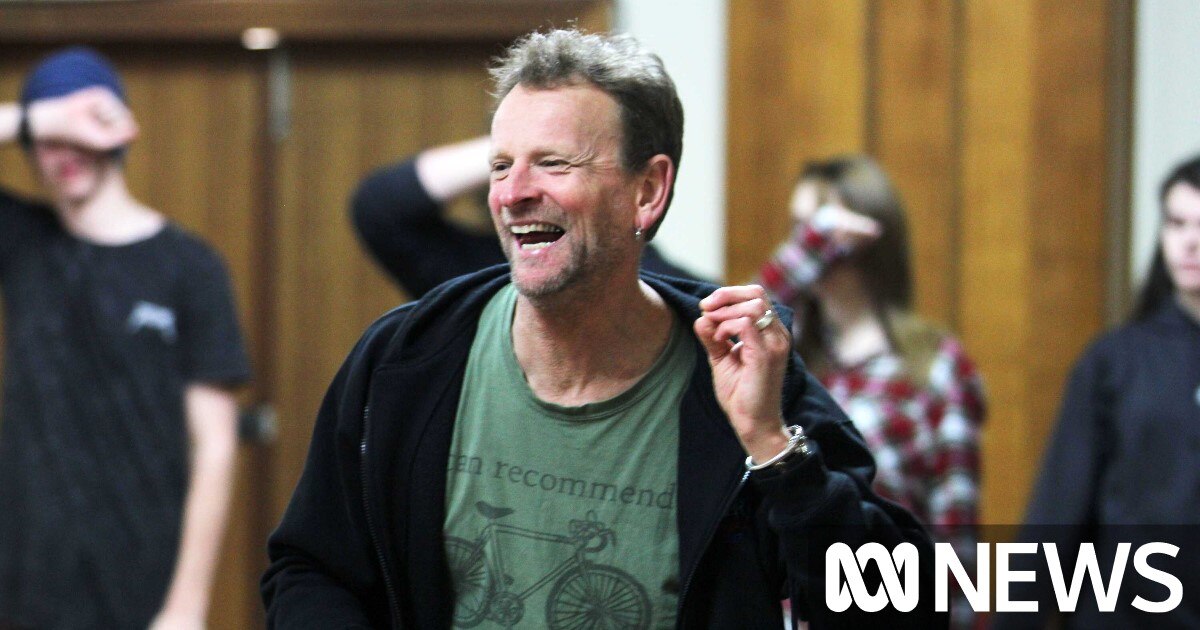 Dared to go into teaching, Mike Bakker gets an OAM for services to ...