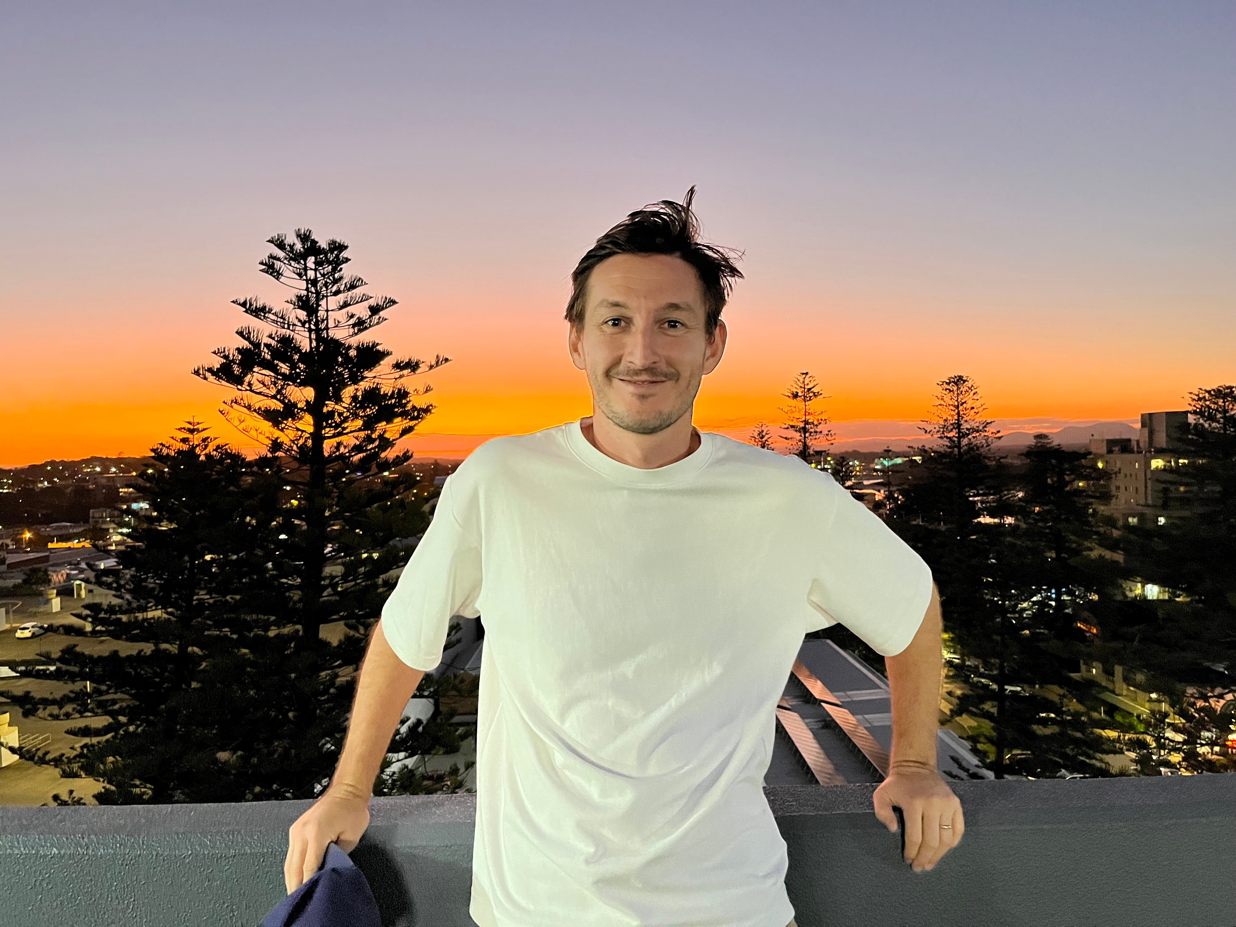 Podcaster Oliver Gee enjoys Parisian life as he shares travel tales on ...