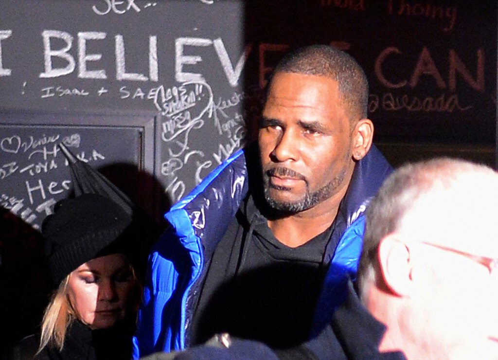 R Kelly stays in jail after bail set at $US1 million in sexual assaults ...