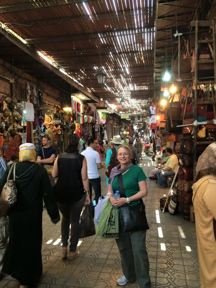 Pokies-addicted travel agent who stole nearly $670k from pandemic ...