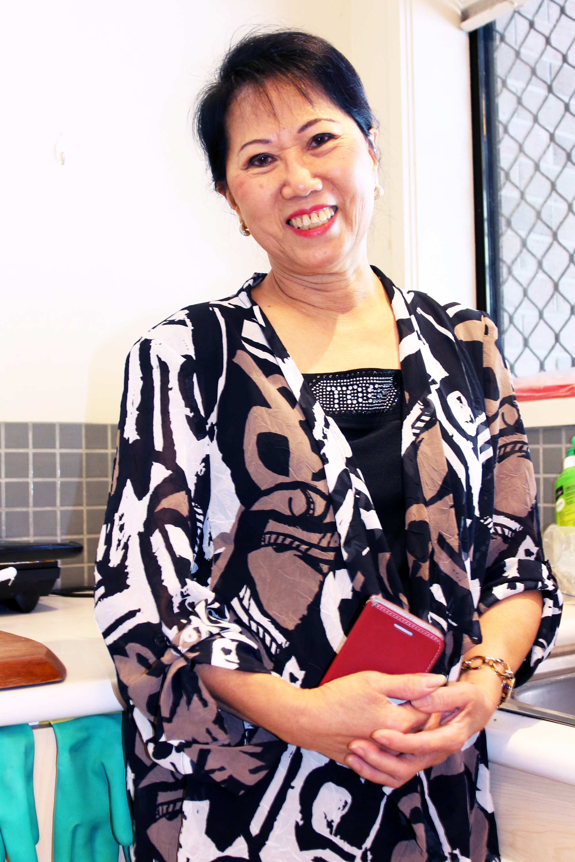 YWCA Canberra warns 'tsunami' of older women facing homelessness - ABC News