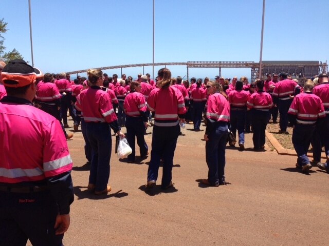 Miners go pink for breast cancer campaign - ABC News