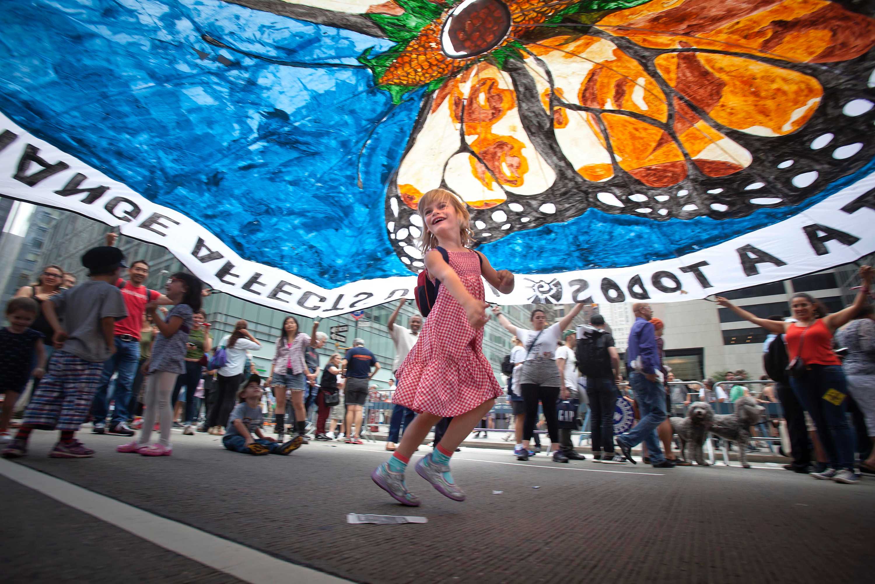 People's Climate March: Hundreds of thousands march in rallies calling ...