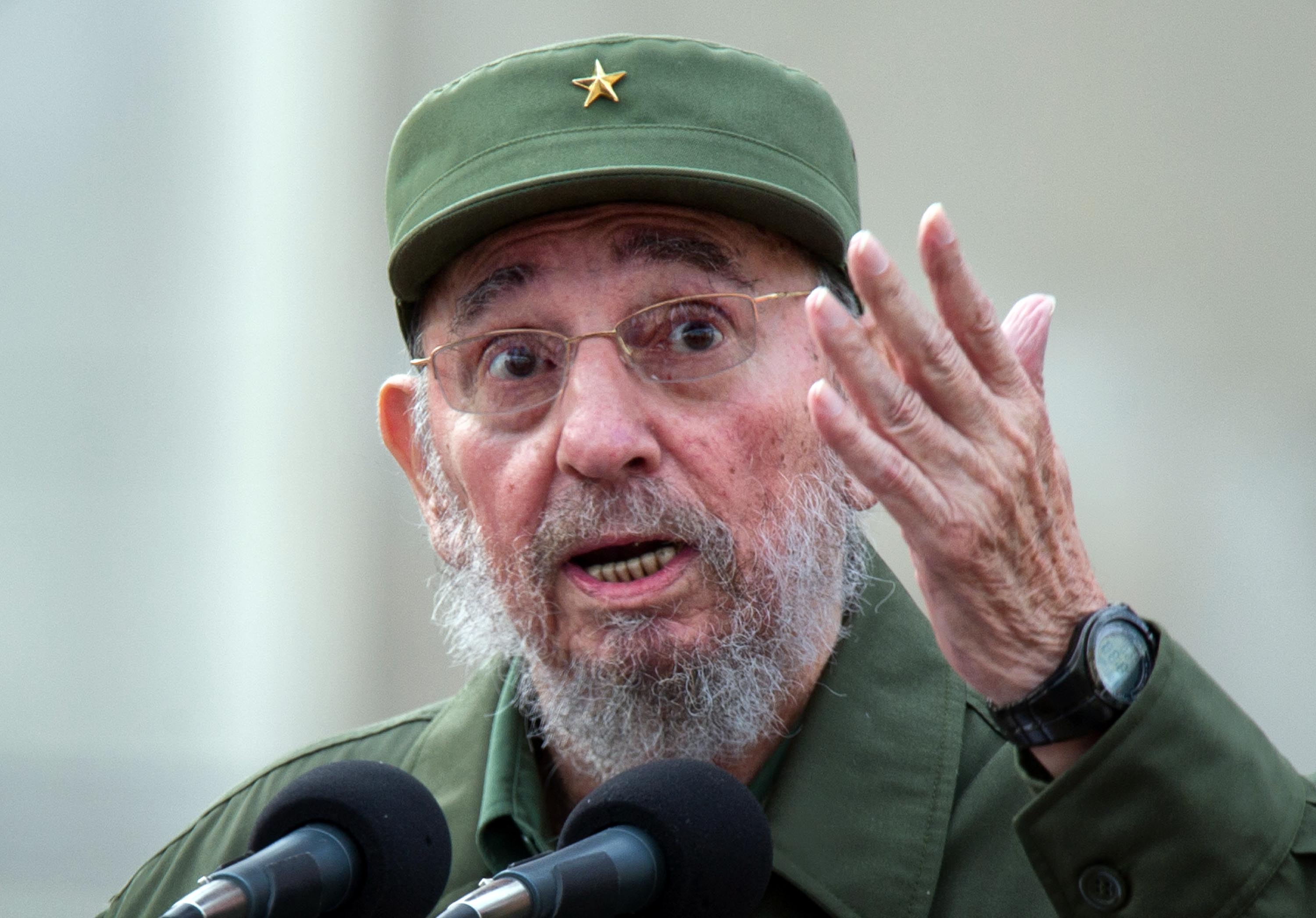Castro says North Korea gave Cuba weapons in case of US Cold War attack ...