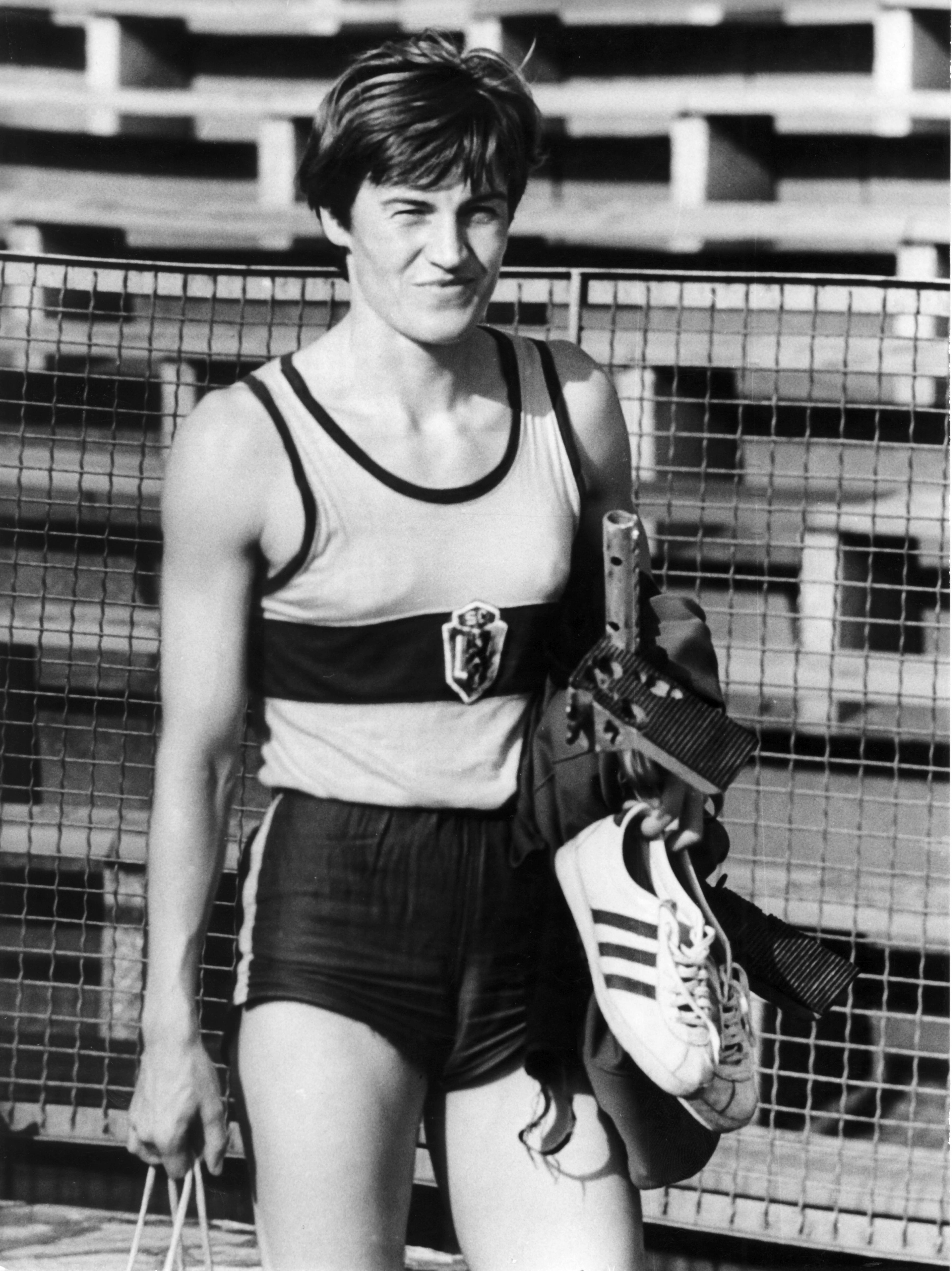 The rivalry between hurdlers Pam Kilborn and Maureen Caird that created ...