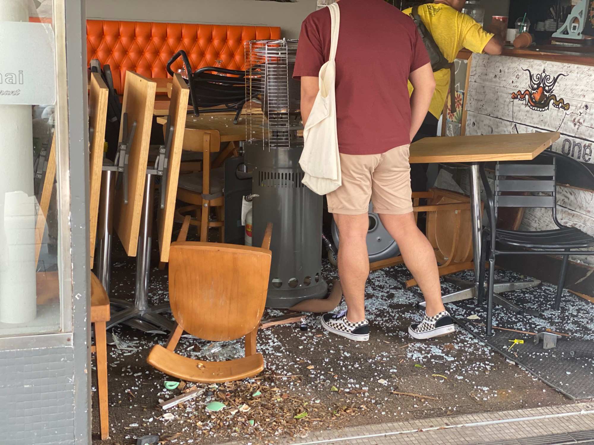 One dead, nine injured after car crashes into Sydney coffee shop - ABC News