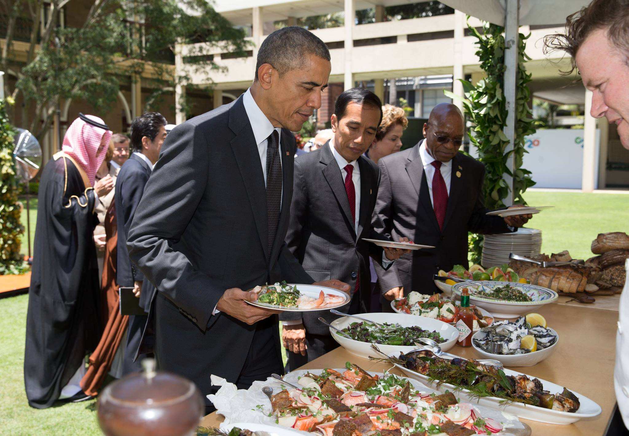 Brisbane chef chuffed: Obama returned for seconds - ABC News