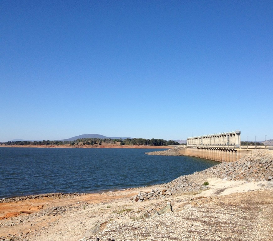 Water levels falling as recent rains fail to provide run-off to ...