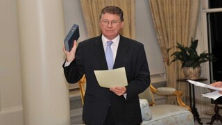 World of difference between Rudd and Baillieu, says Abbott - ABC News