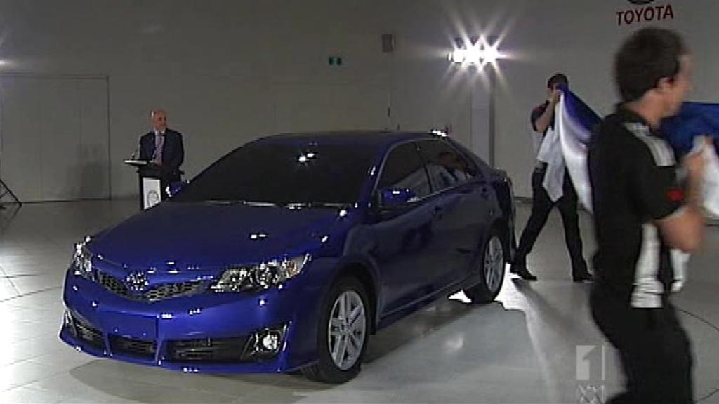Toyota unveils new Camry model - ABC News