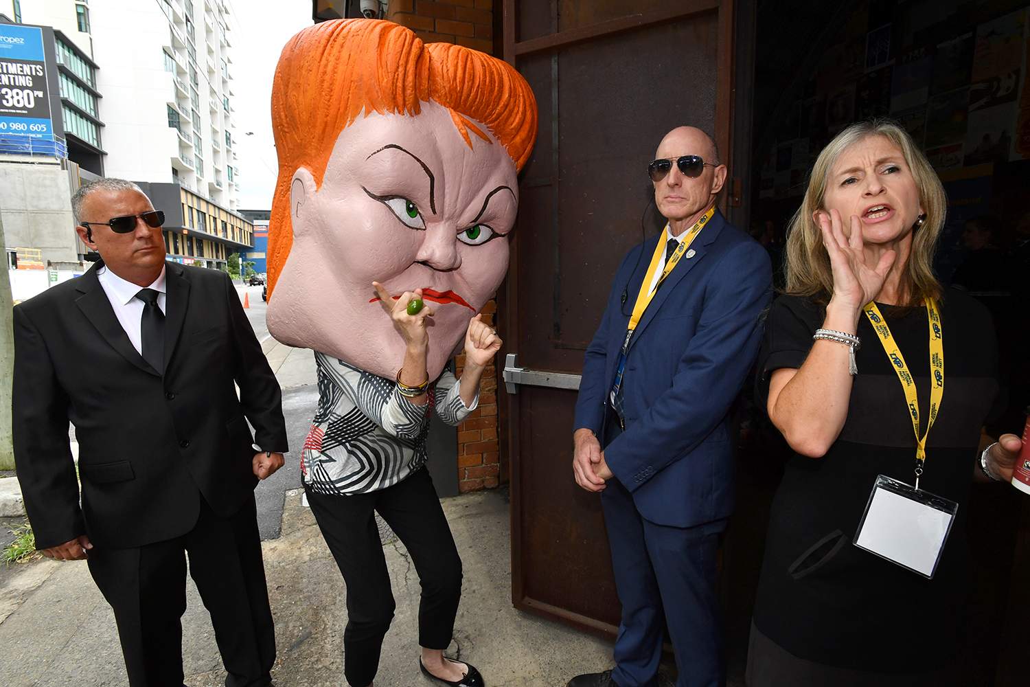 Queensland election: LNP and Labor at pains to pitch to potential One ...