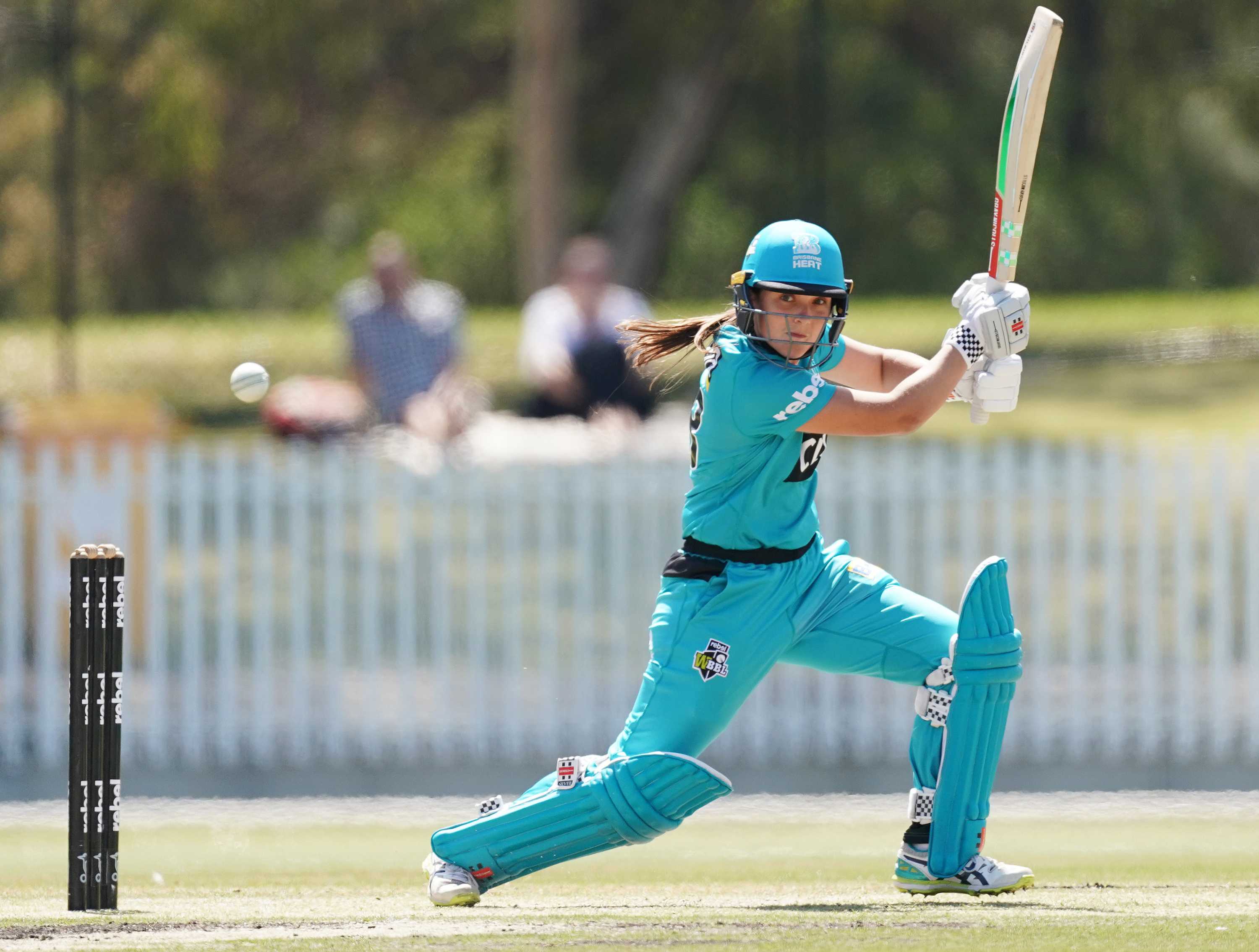 Amelia Kerr delivers again for New Zealand, as the 19-year-old gets the ...