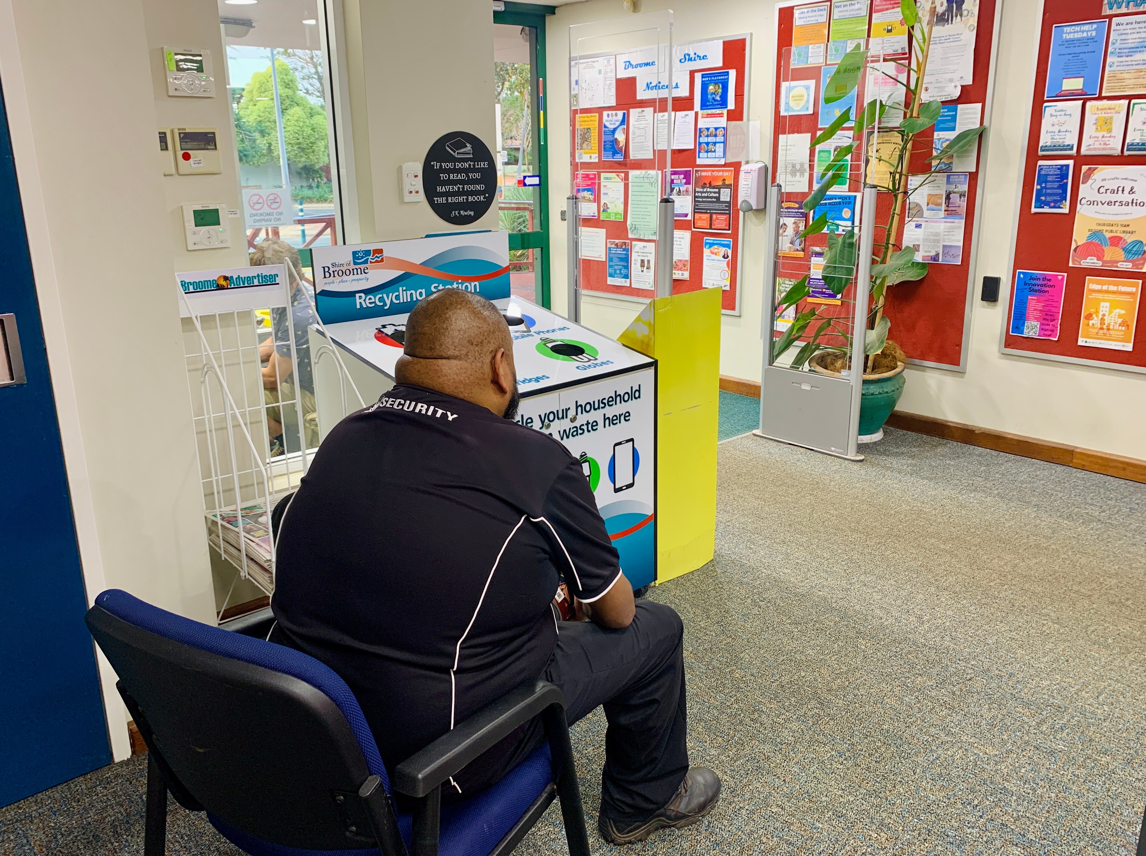 Private security guard numbers are increasing. What's behind the trend ...