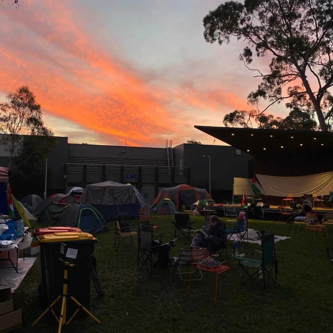 Monash University Vice Chancellor calls for government guidance on ...